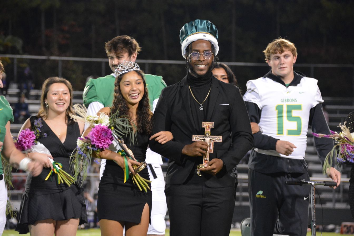 Homecoming Dance Dilemma – The Gibbons Globe